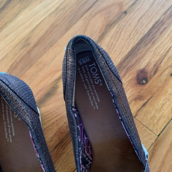 Toms | Shoes | Toms Open Toed Wedges Size 85 | Poshmark